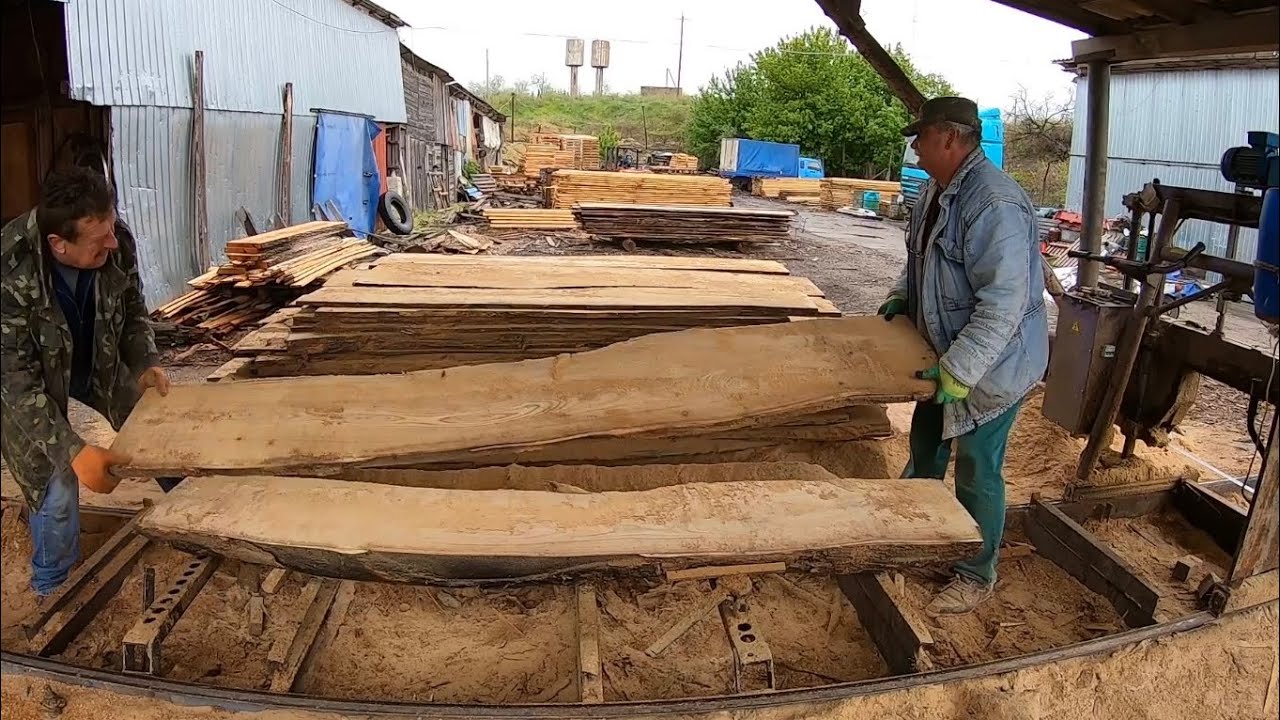 Extreme Sawmill Action: Slicing Huge Oak Logs Like Butter! - YouTube