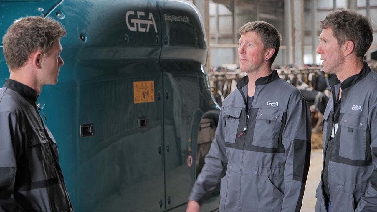GEA Dairy Farming - GEA Feeding Robot - Next Generation Farming ...