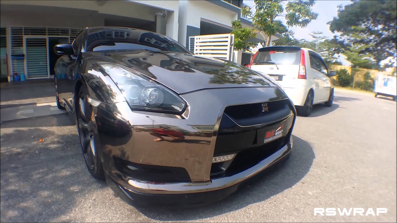 Black Chrome Nissan GTR R35 - YouTube