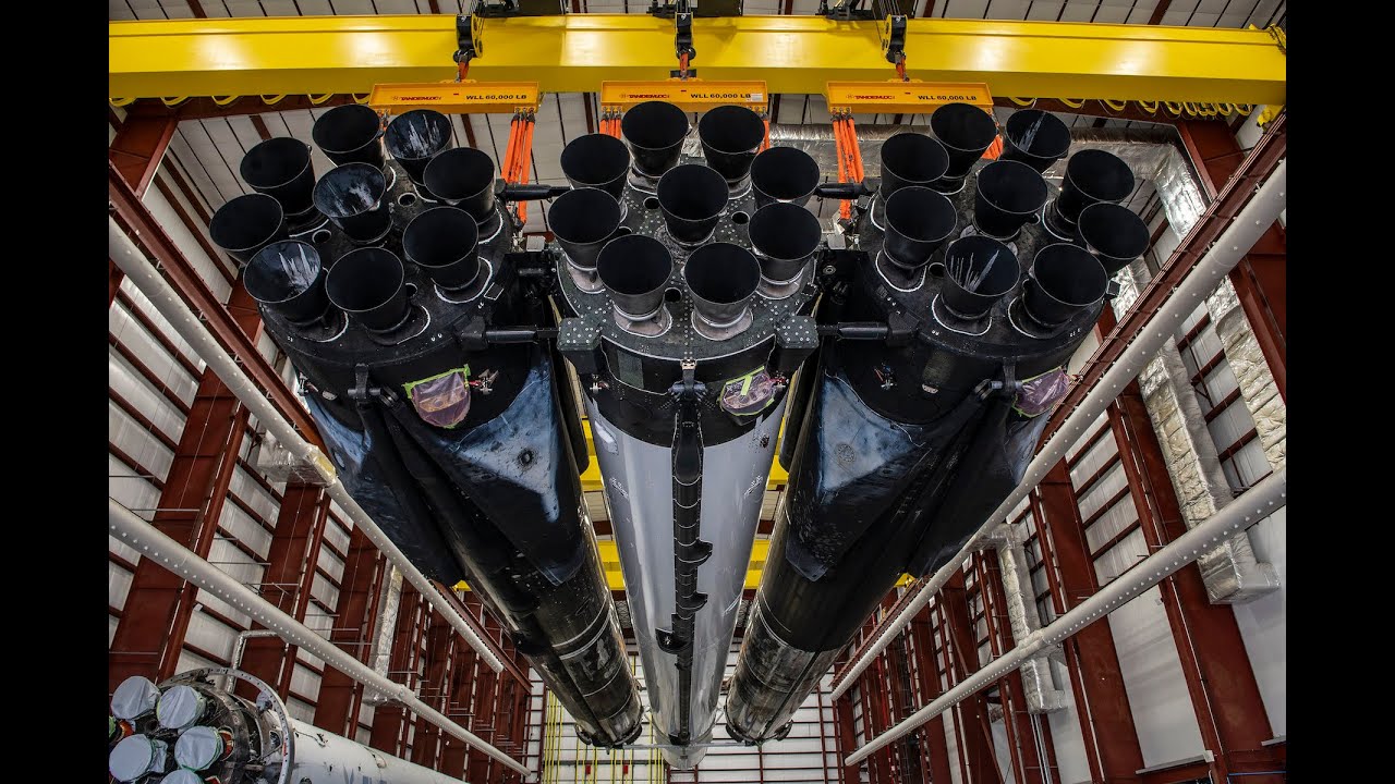 Sublight Drives in The Sapphire Star - YouTube