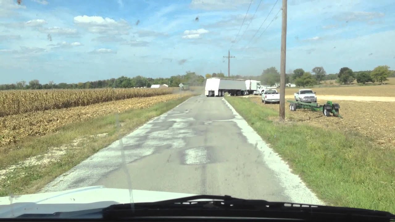 Hauling Corn 2013 - YouTube
