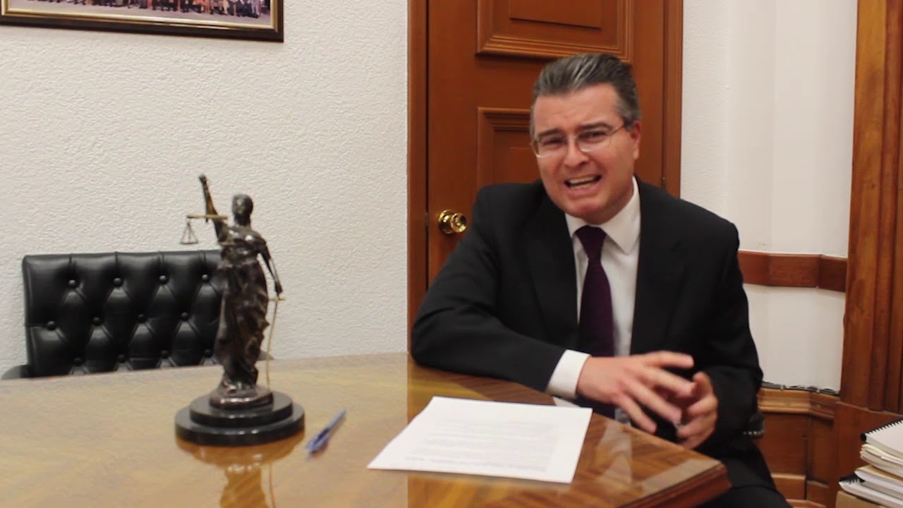 Mtro. Rafael Coello en Instituto HÉBO - YouTube
