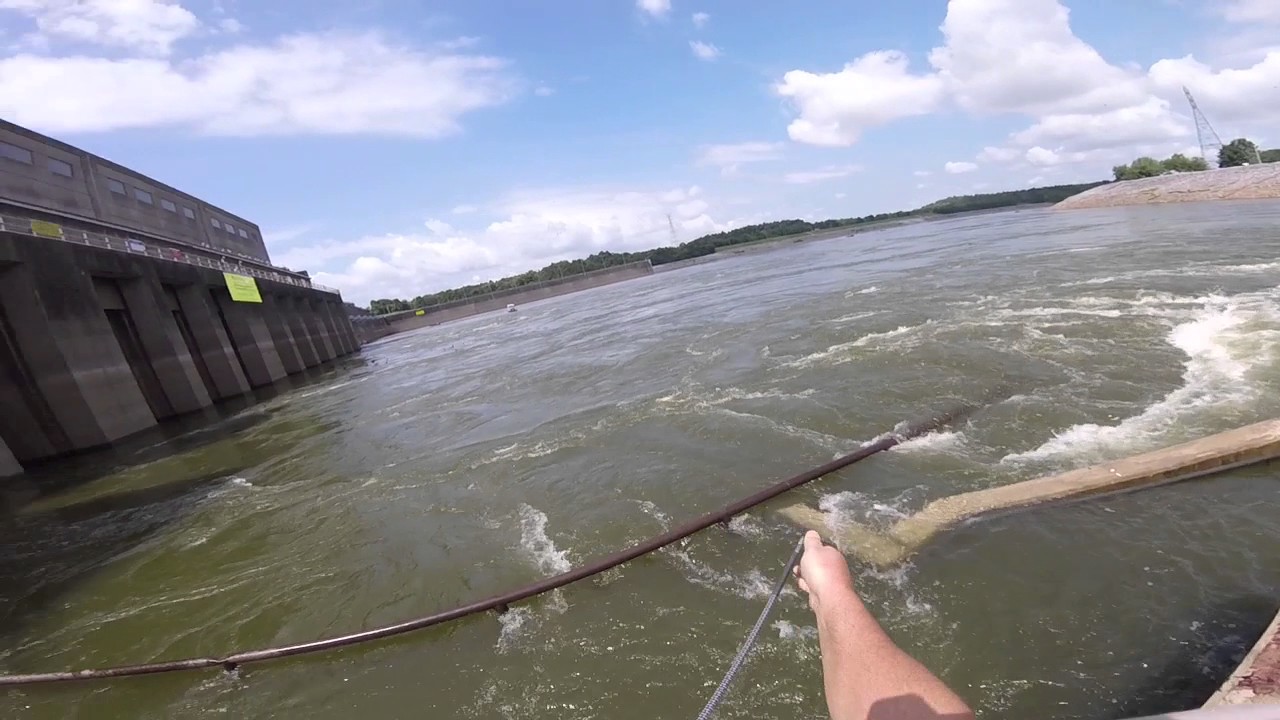 Bowfishing Barkley Dam 2 - YouTube