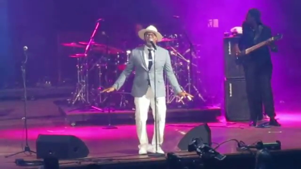 Najee ft. Special Guest Eric Roberson - "Picture Perfect" (LIVE) - YouTube