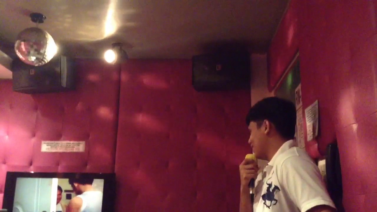 AD Singing 'Picha Pie' by Parokya ni Edgar - YouTube