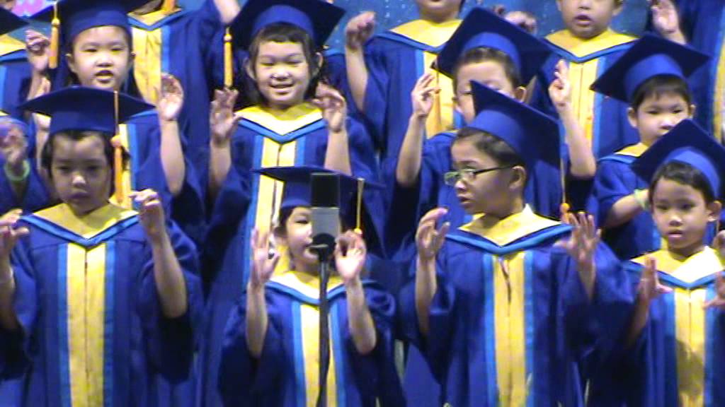 15th Kindergarten Graduation at Ekamai International School - YouTube