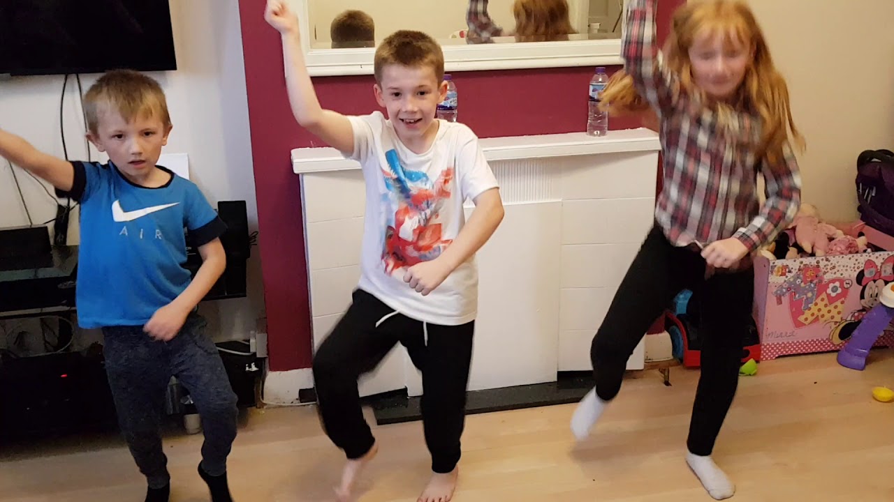 Fortnite Dance Challenge!!!! With Luke, Millie & Louie 👦🏽👧🏼👦🏽 - YouTube
