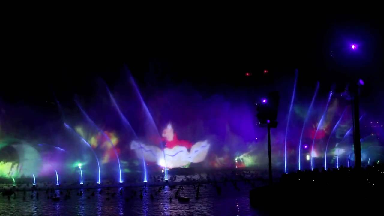 Disney World of Color Show [HD] Part 1/3 - Canon 5D MK II - YouTube