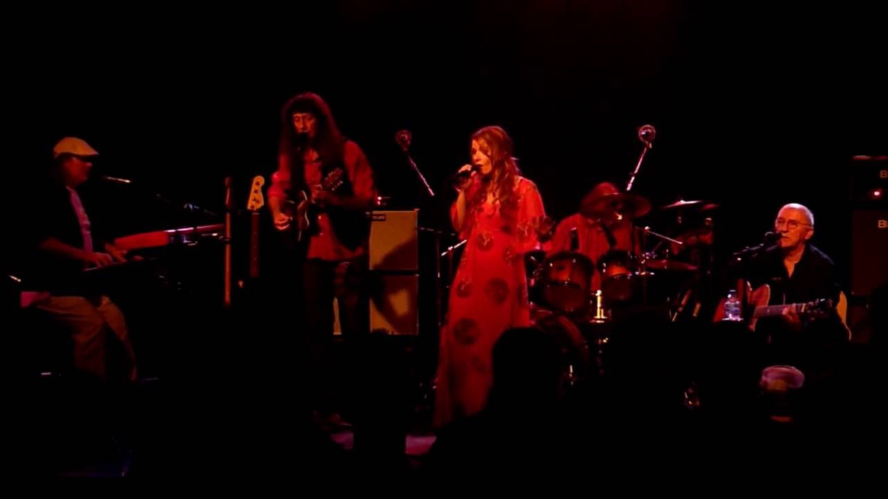 The KT Bush Band - Army Dreamers, Hertford Corn Exchange - YouTube