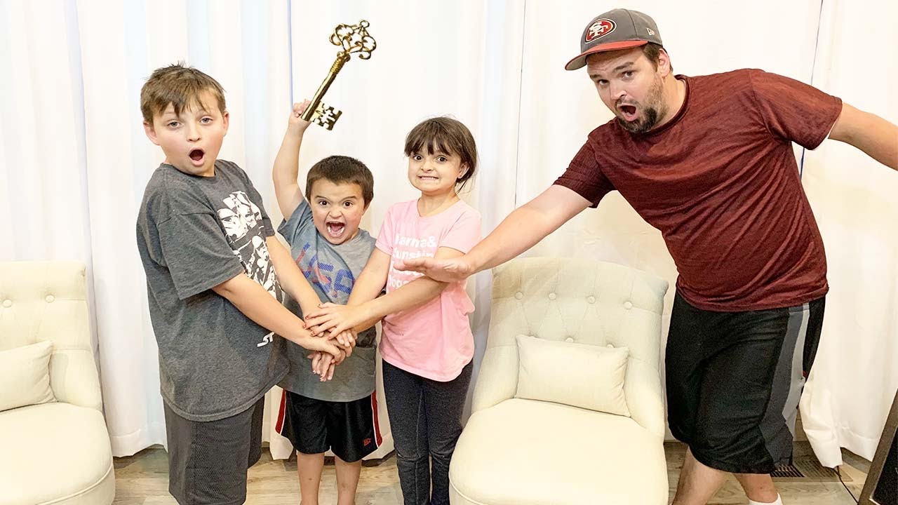 The KIDS SNEAK OUT with the DISAPPEARING KEY! | Keeper of the keys Day ...