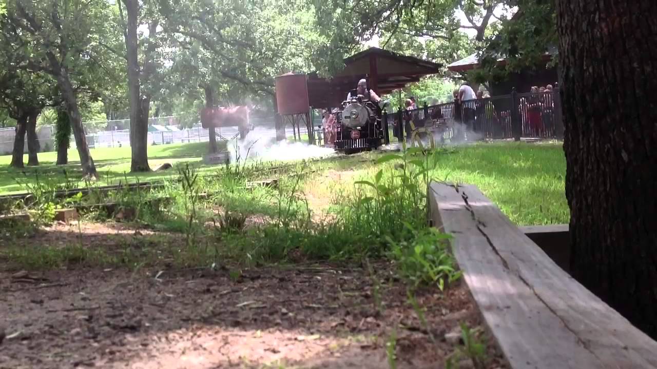 Creekmore Park Steam Engine #999 Wheel Slip - YouTube