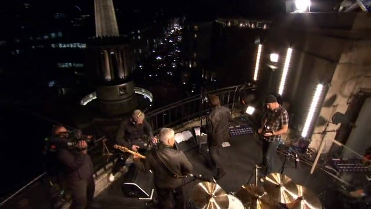 U2 - Magnificent Live in London [HD - High Quality] BBC Rooftop - YouTube