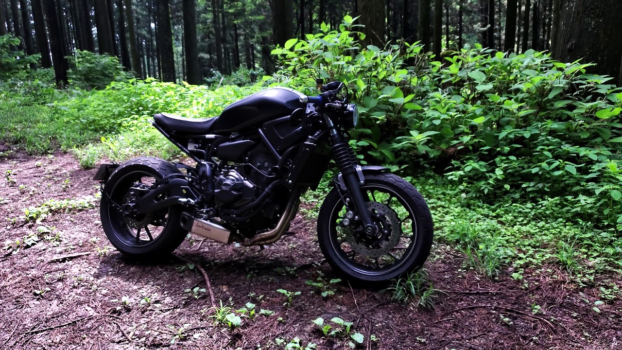 XSR700 CUSTOM - YouTube