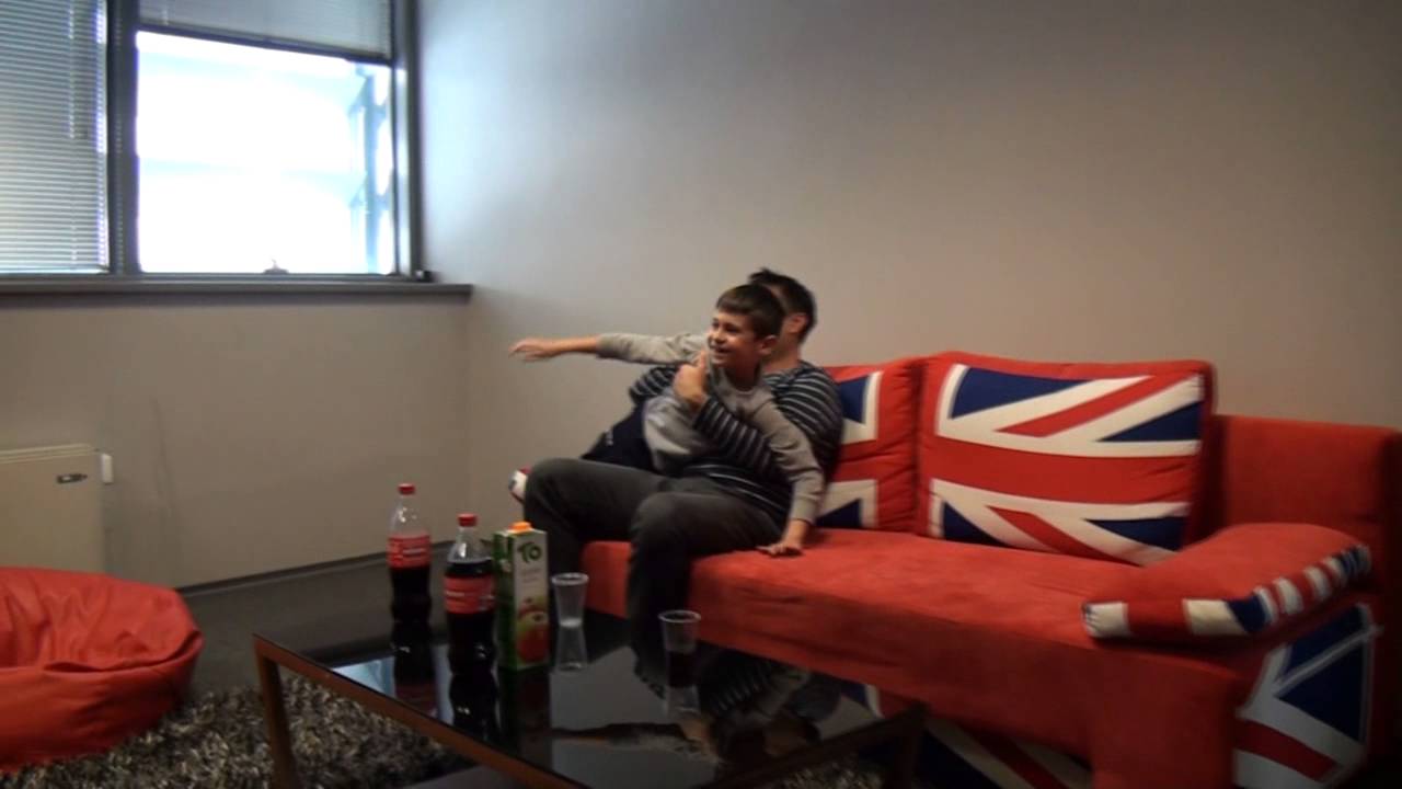 PS4 - Saša Lozar vs. Igor Jurak | Antena Zagreb 2014 - YouTube