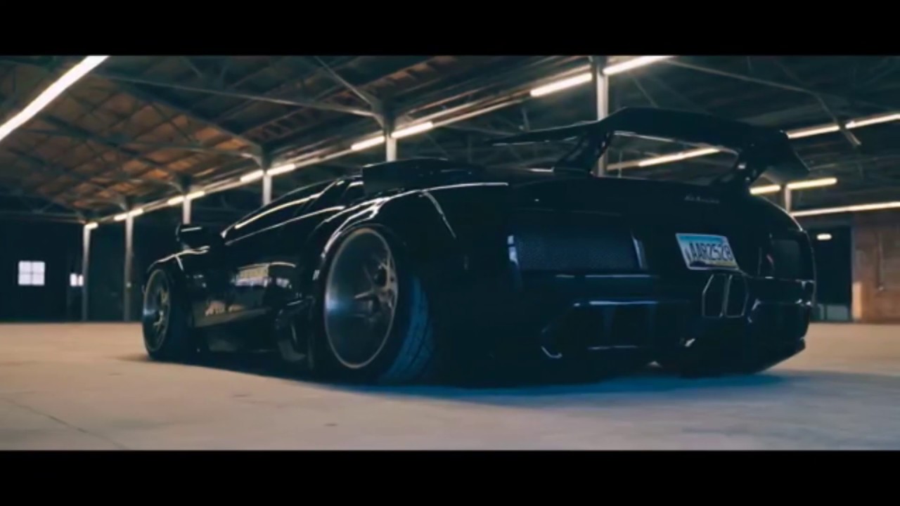 Baauer - One Touch (ft. AluanaGeorge Rae Sremmurd) - YouTube