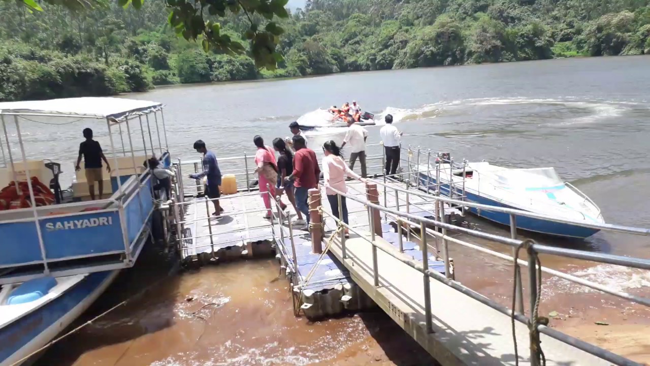 Boating in Munnar Kerala State , Sengulam Boating in Munnar Kerala ...