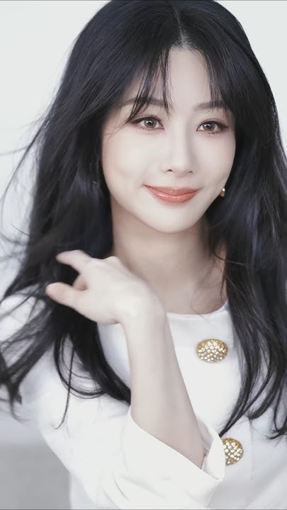 Yang Zi 'Mengniu Yourui' livestream photoshoot BTS #yangzi #杨紫 - YouTube