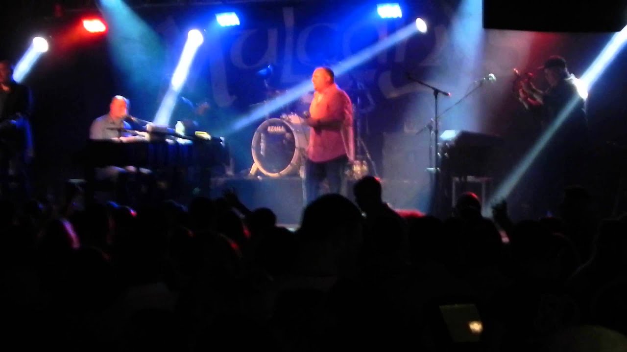 Piano Man - Mike DelGuidice & Big Shot, Billy Joel Tribute Band - YouTube