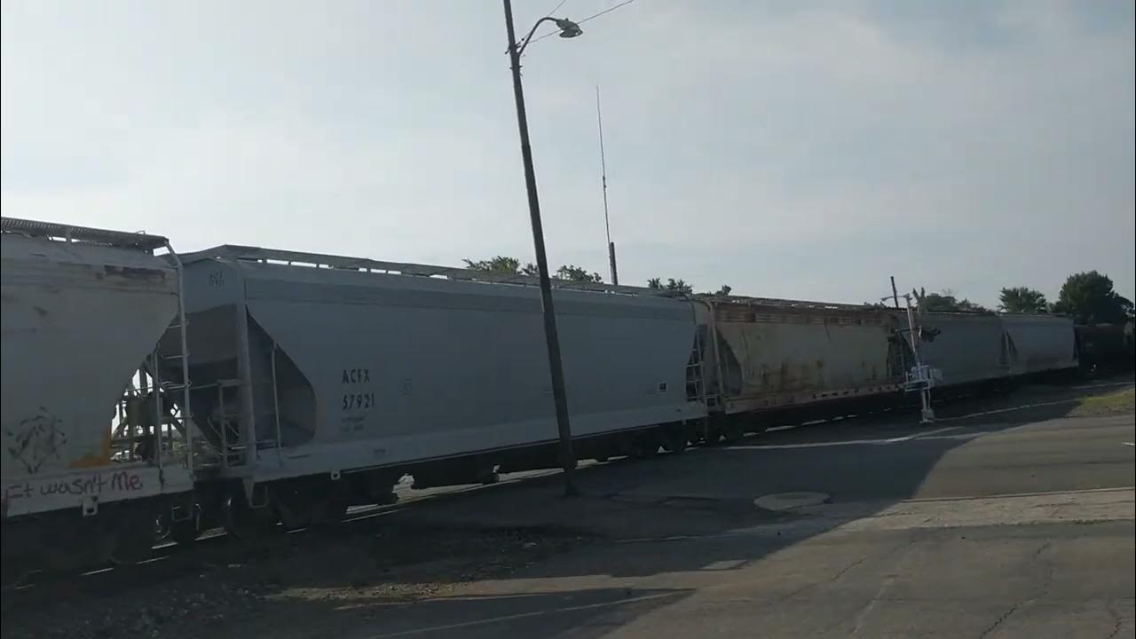 Northbound NS manifest train with UP power - YouTube