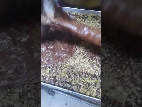 Kerim usta ve Şenol usta özel tarifi Bitter çikolata sütlü güllaç 