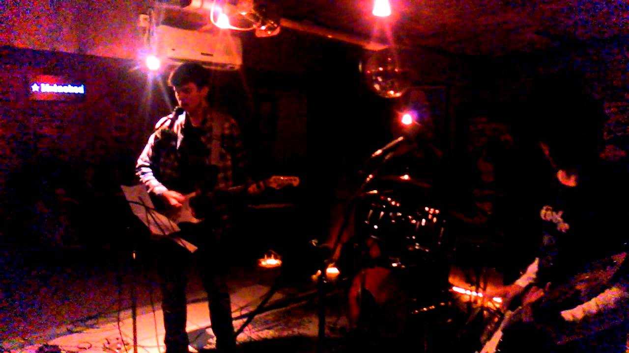 Loner Stoner - Alone as a Stone (Live) - YouTube
