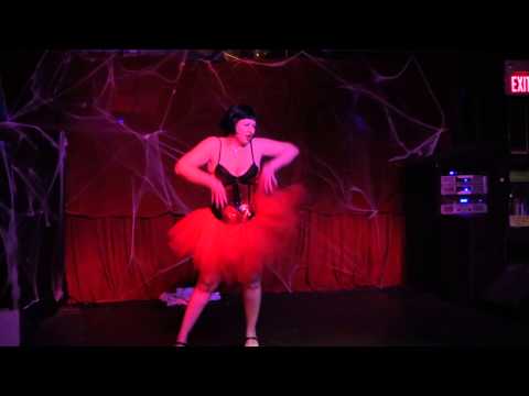 Allura Fette - Lydia Deetz