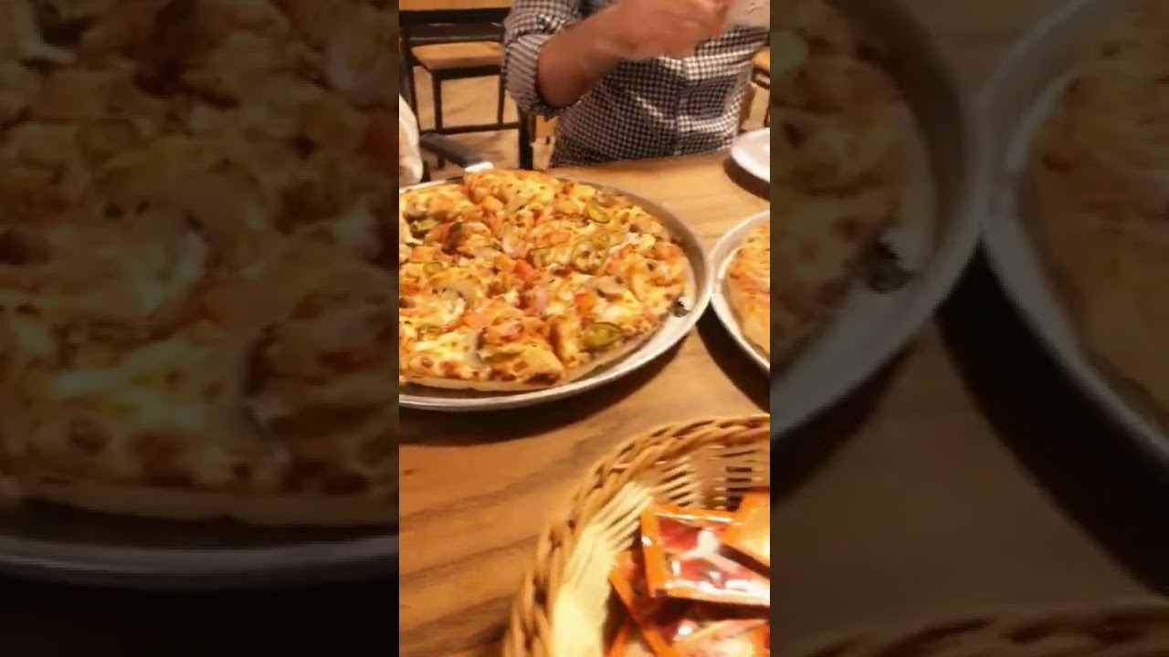 Pizza lovers ️👍 yumm - YouTube