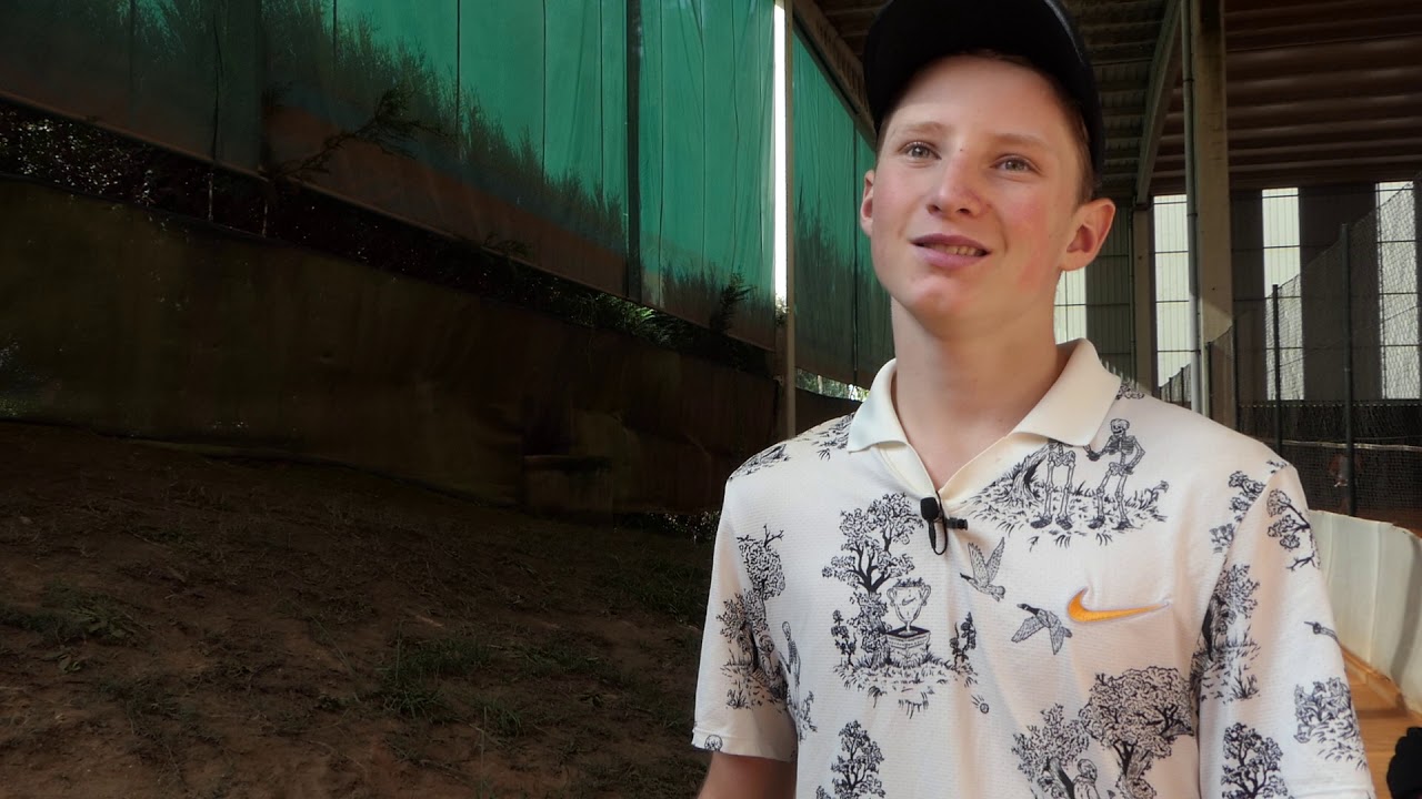 OCT20 Elmer Moller Boys Singles Champion Interview - YouTube