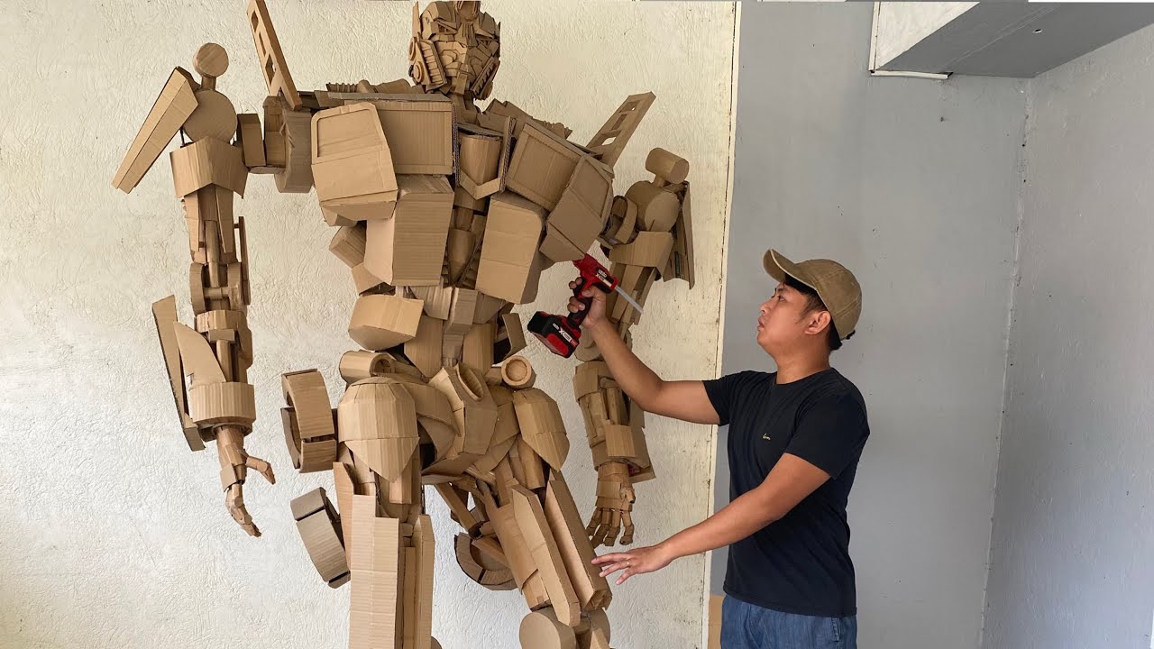 I Built the ULTIMATE Optimus Prime Out of Cardboard! - YouTube