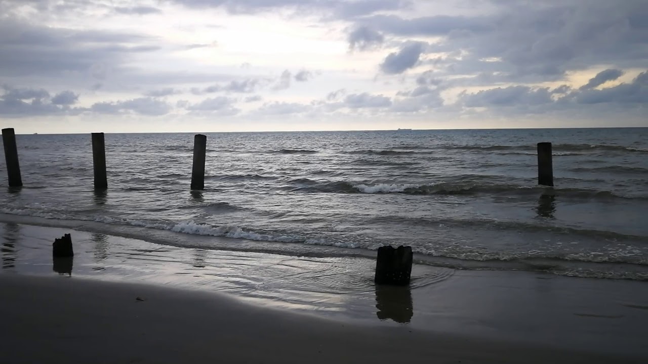 Lutong Beach, Miri - YouTube