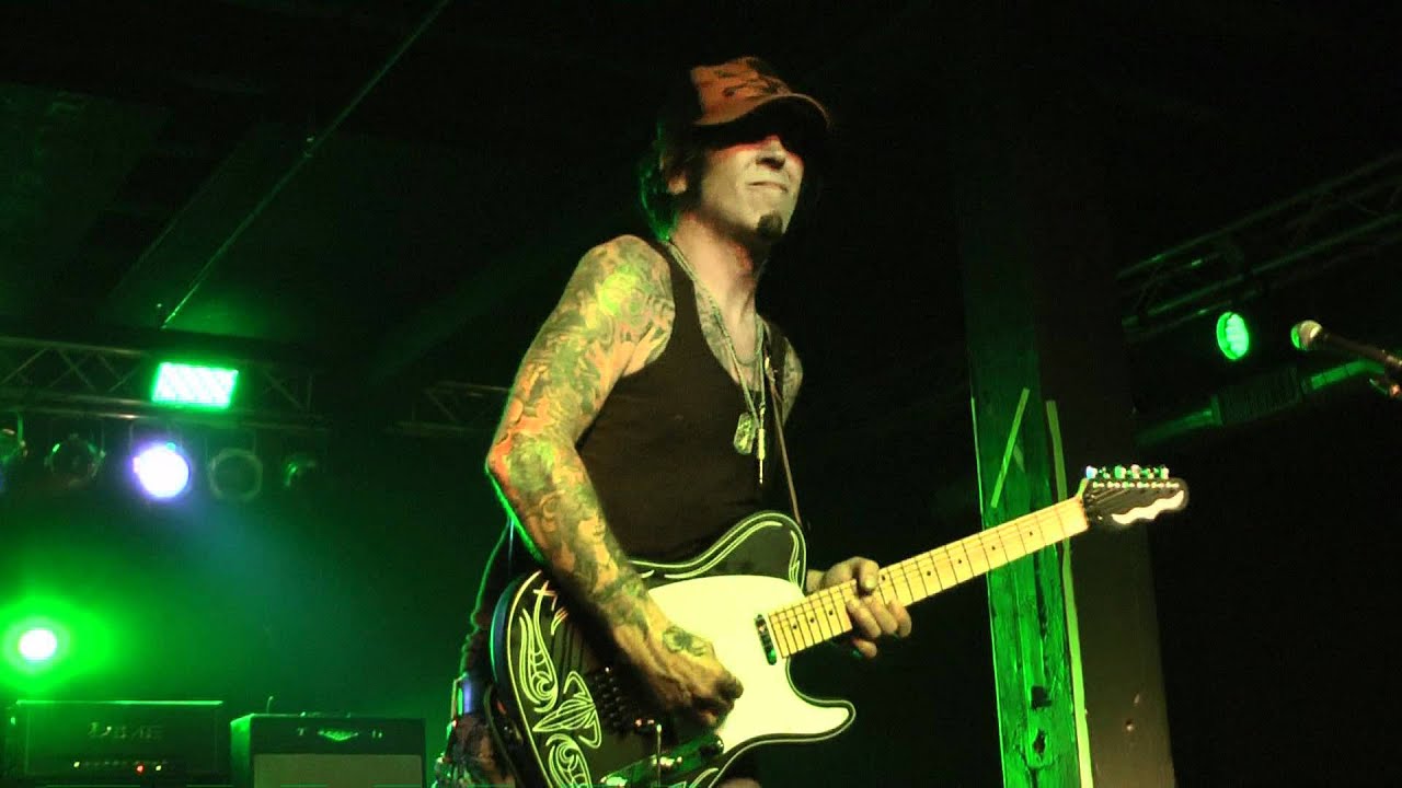 L.A. Guns (Tracii Guns & Dilana) Hey Joe (Doni Gray on vocals ...