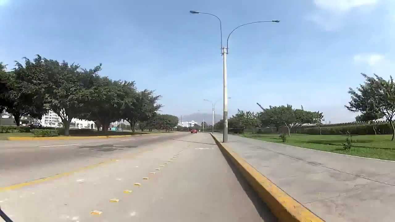 Pentagonito en bici (Lima - Perú) - YouTube
