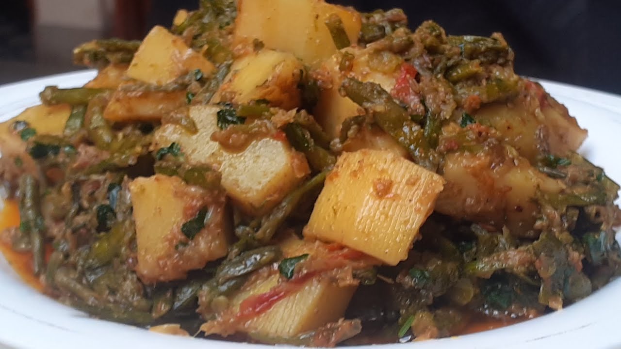 aloo mungry |آلو مونگرےکی سبزی|easy and unique recipie of moongray ...