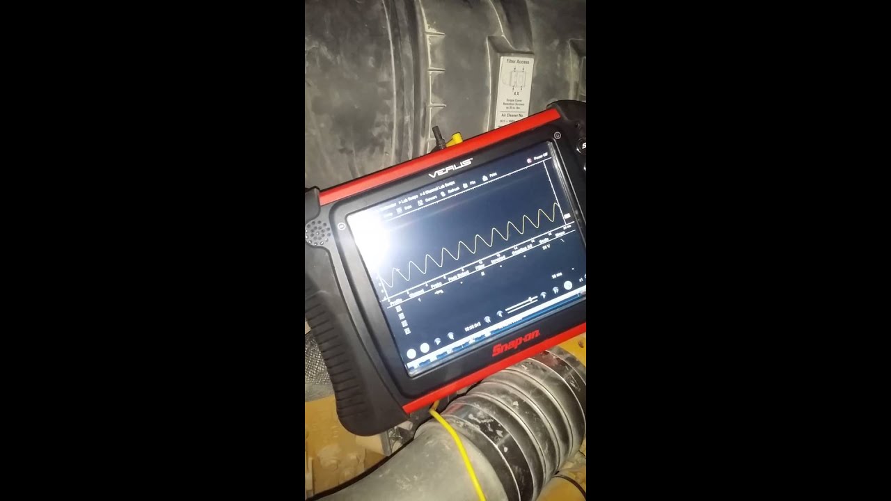 Snap on verus crank position sensor voltage waveform cat c13 - YouTube