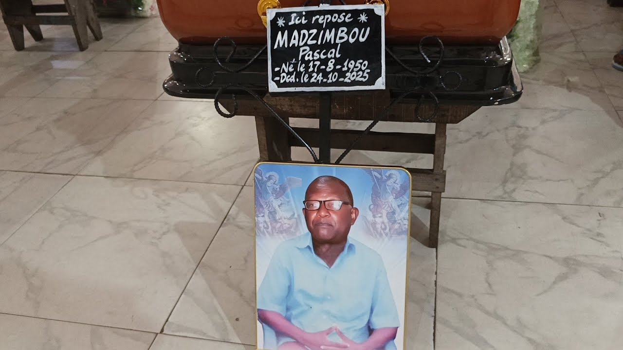 MESSE DE FUNÉRAILLES DE YA PASCAL MADZIMBOU CELEBREE PAR LE VICAIRE ...