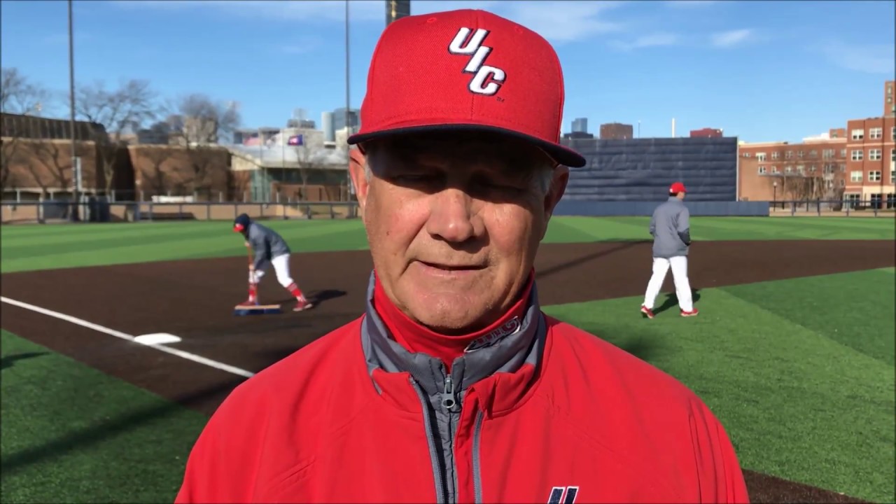 Coach Mike Dee Postgame vs. Chicago State - March 10 - YouTube