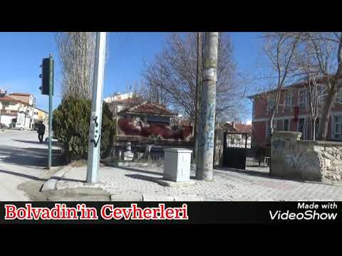 Bolvadin'in Tarihi Akçeşme okulu ve çeşmesi..