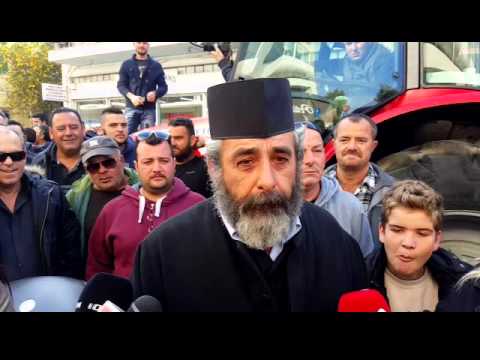 Ο ιερεας αγροτης της Δ Αχαιας καλει σε αγωνα - YouTube