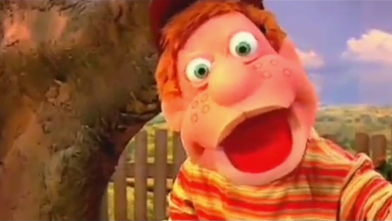 eu cantando a abertura de cocoricó - YouTube