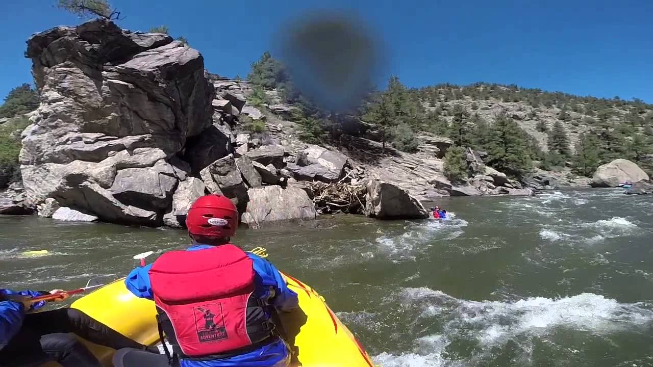 Brown's Canyon White Water Rafting! Raft Flipped Over People Everywhere ...