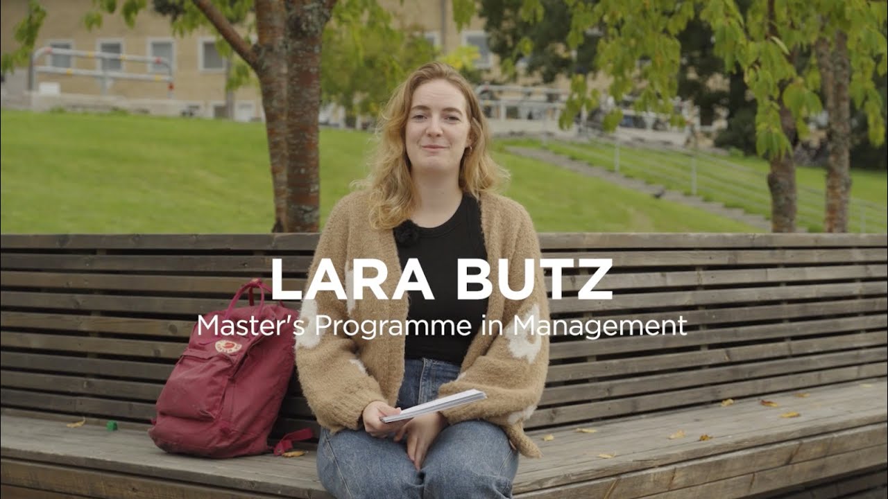 What does a typical day look like? Q&A with Lara - YouTube