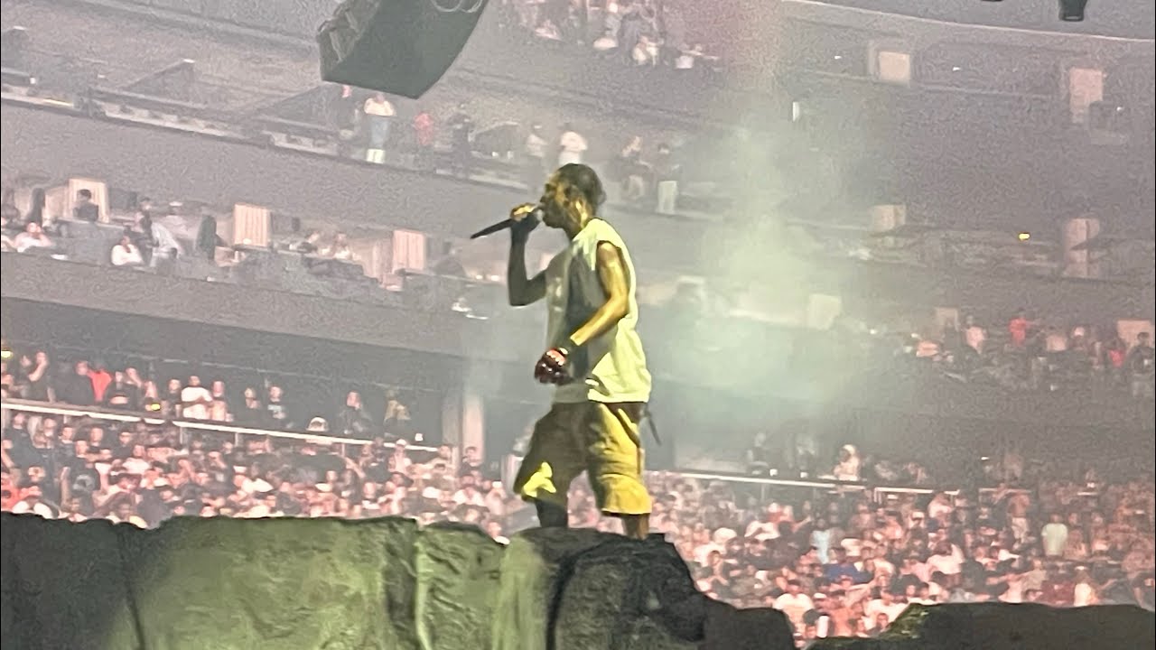 Travis Scott - goosebumps - Atlanta, GA 12/1/2023 - YouTube