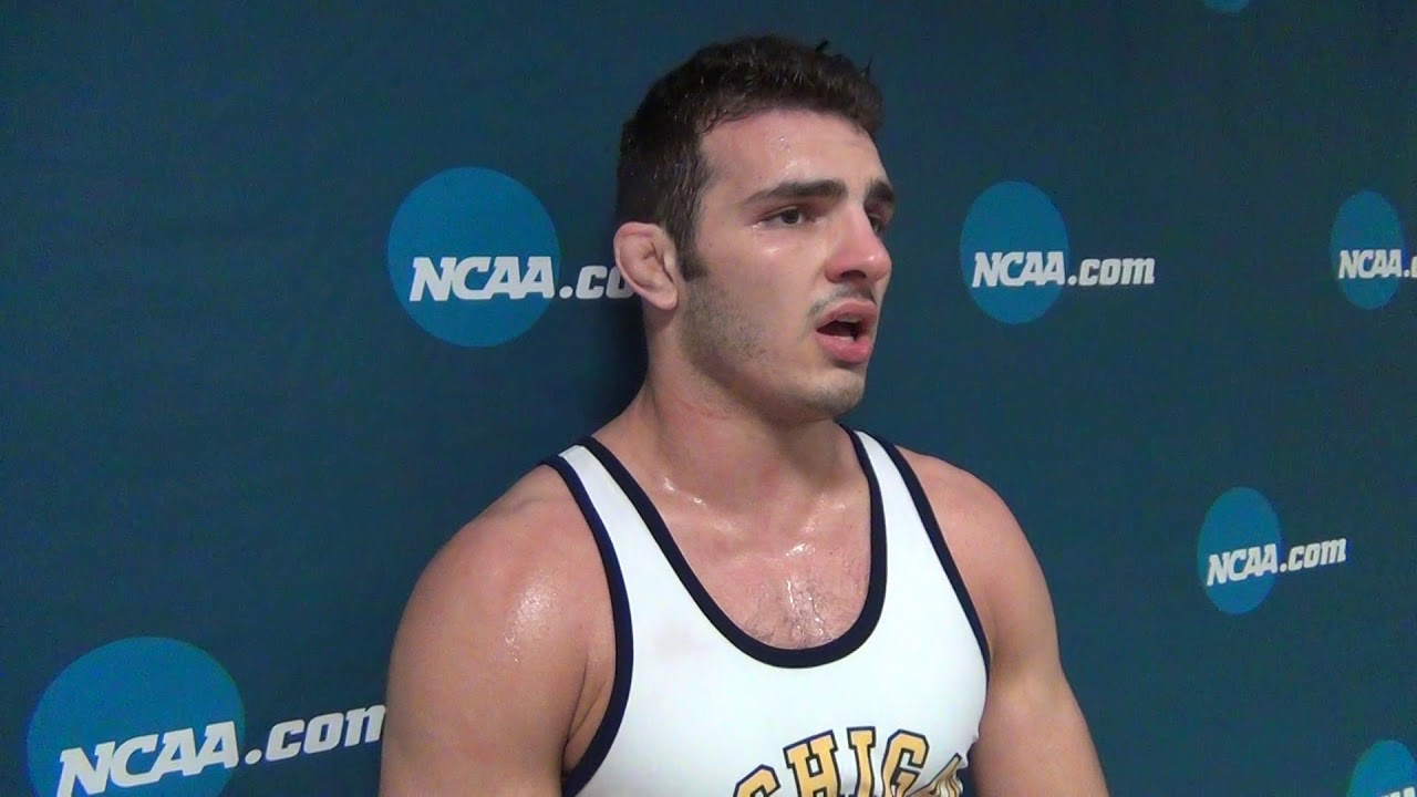 Domenic Abounader of Michigan advances to the NCAA semifinals at 184 ...