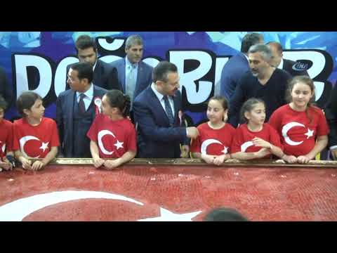 20 Bin Mozaikten Oluşan Türk Bayrağını 1920 Çocuk Tamamladı