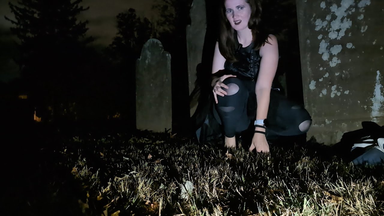 Barefoot Paranormal Visits an Ancient Burial Ground with Psychic Medium ...