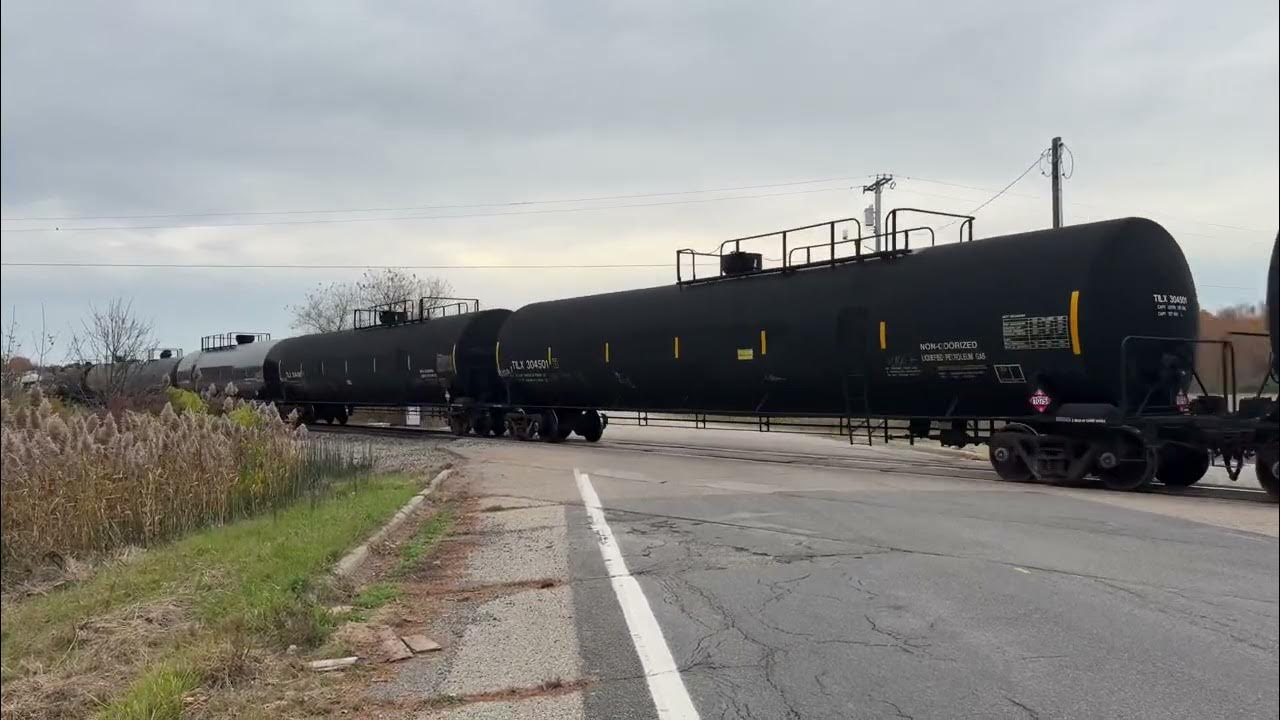 CN Westbound with BNSF unit - YouTube