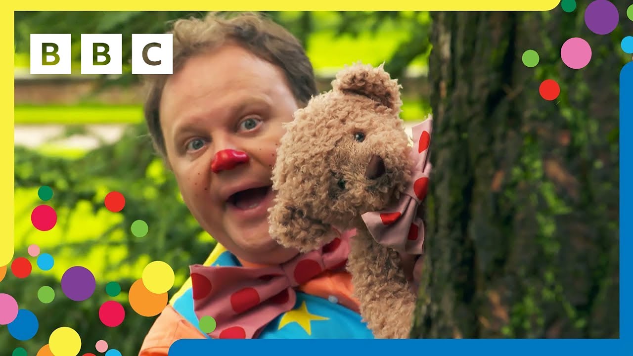 Mr Tumble Plays Hide and Seek | Mr Tumble and Friends - YouTube