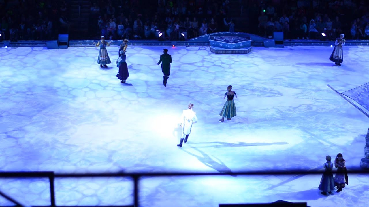 Frozen on Ice: Elsa's Powers Revealed - YouTube