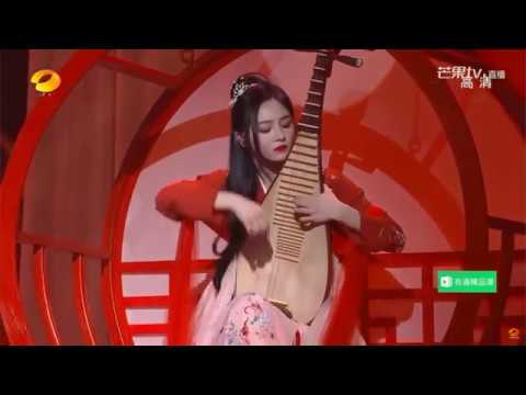 180624 快乐中国毕业歌会 - 周洁琼琵琶 (Zhou Jieqiong playing Pipa)