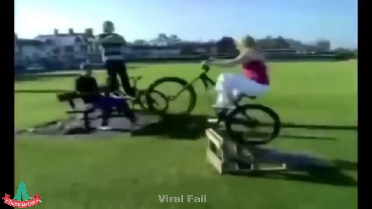 AMAZING Funny Girls Fail Compilation December 2015 - ViralFailTV12 ...